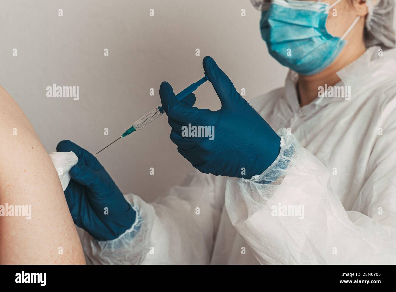 Vaccinations hi-res stock photography and images - Alamy