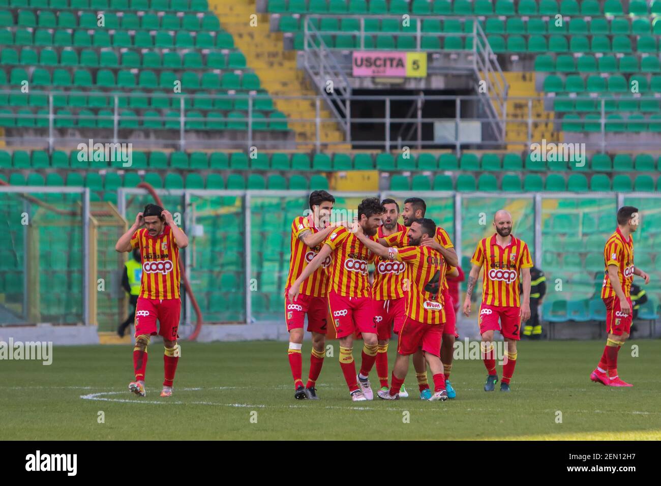 Catanzaro team photo hi-res stock photography and images - Alamy