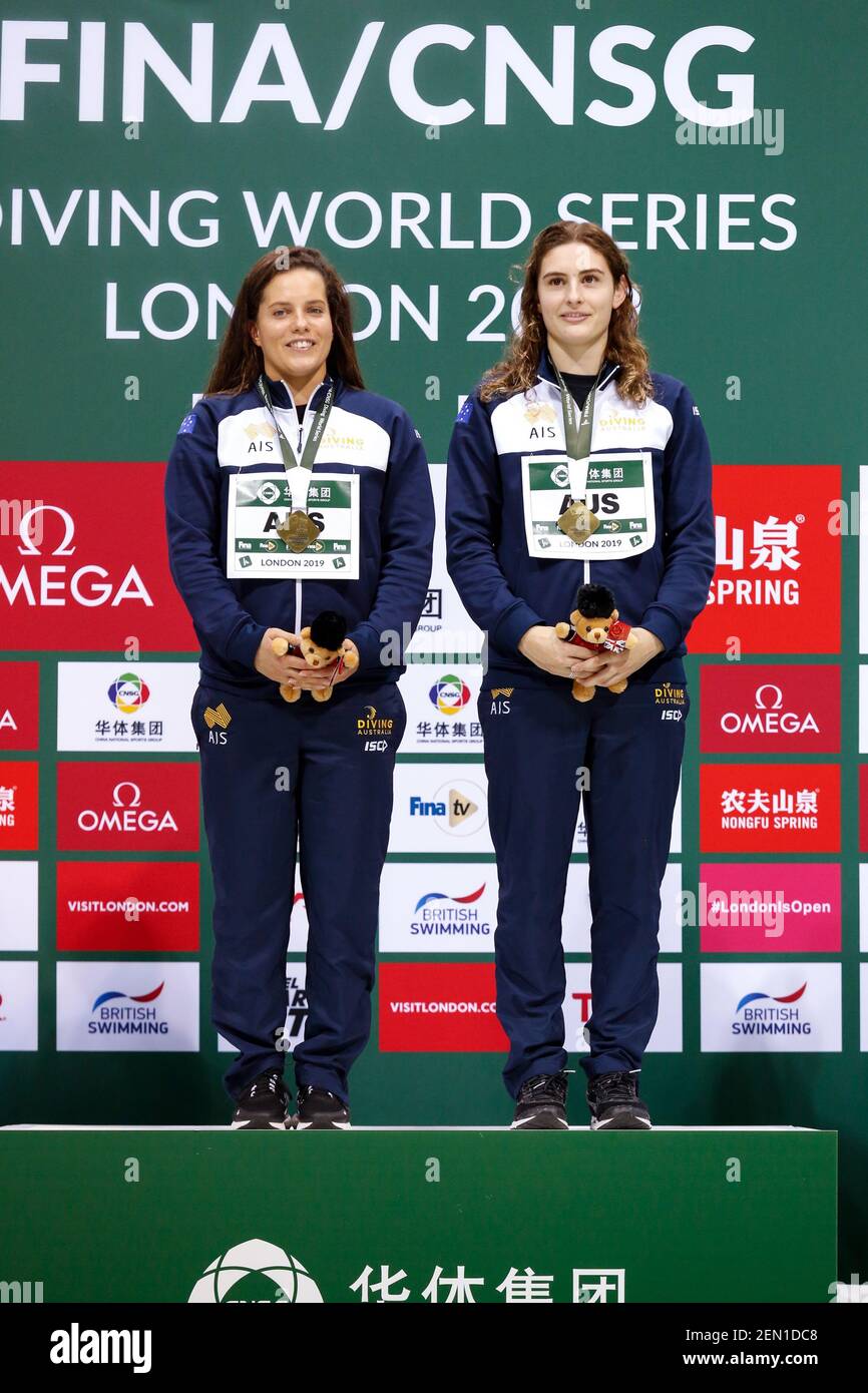 The winners Maddison KEESEY and Anabelle SMITH of Australia receive ...