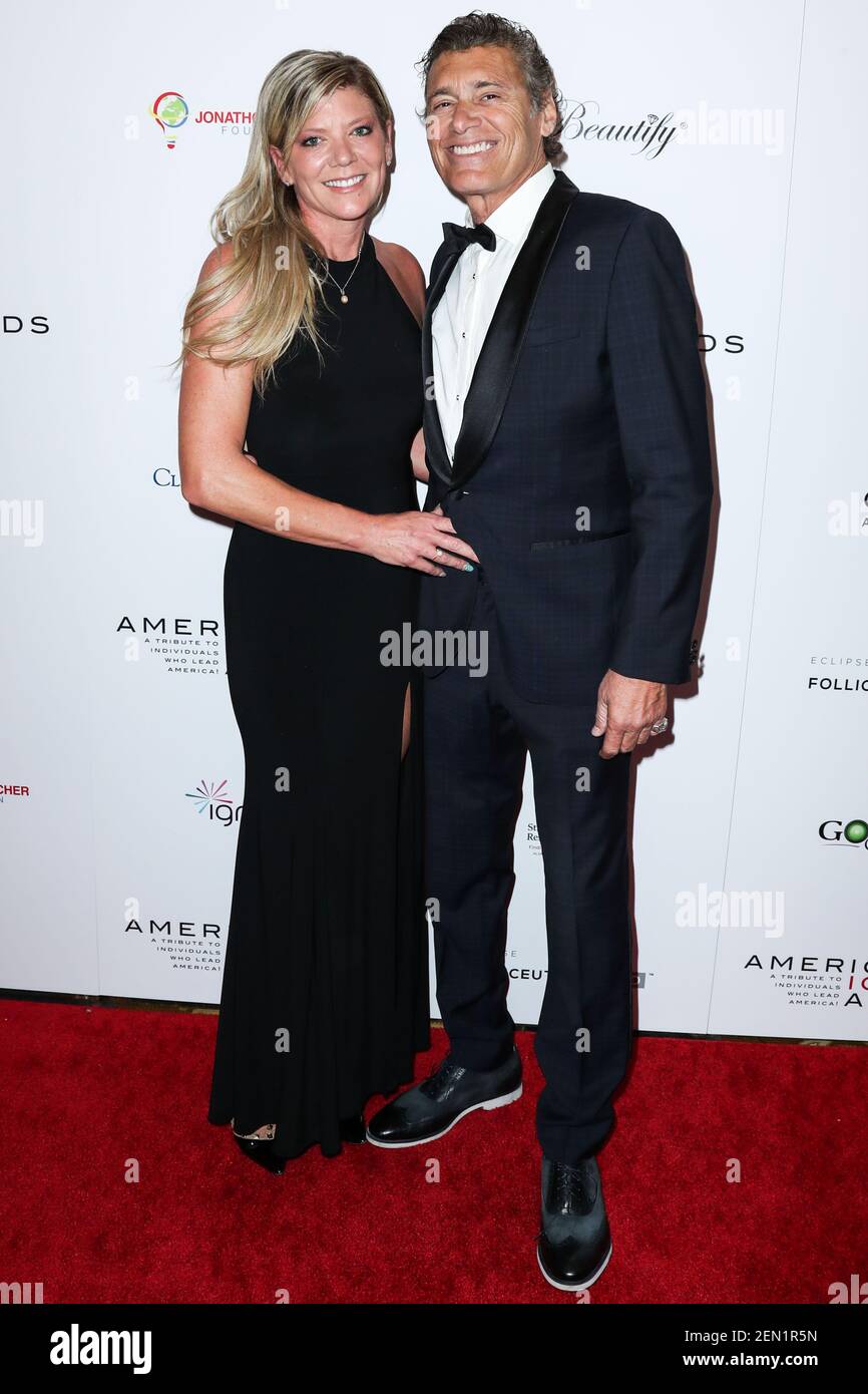 BEVERLY HILLS, LOS ANGELES, CA, USA - MAY 19: Jennifer Brenon and ...