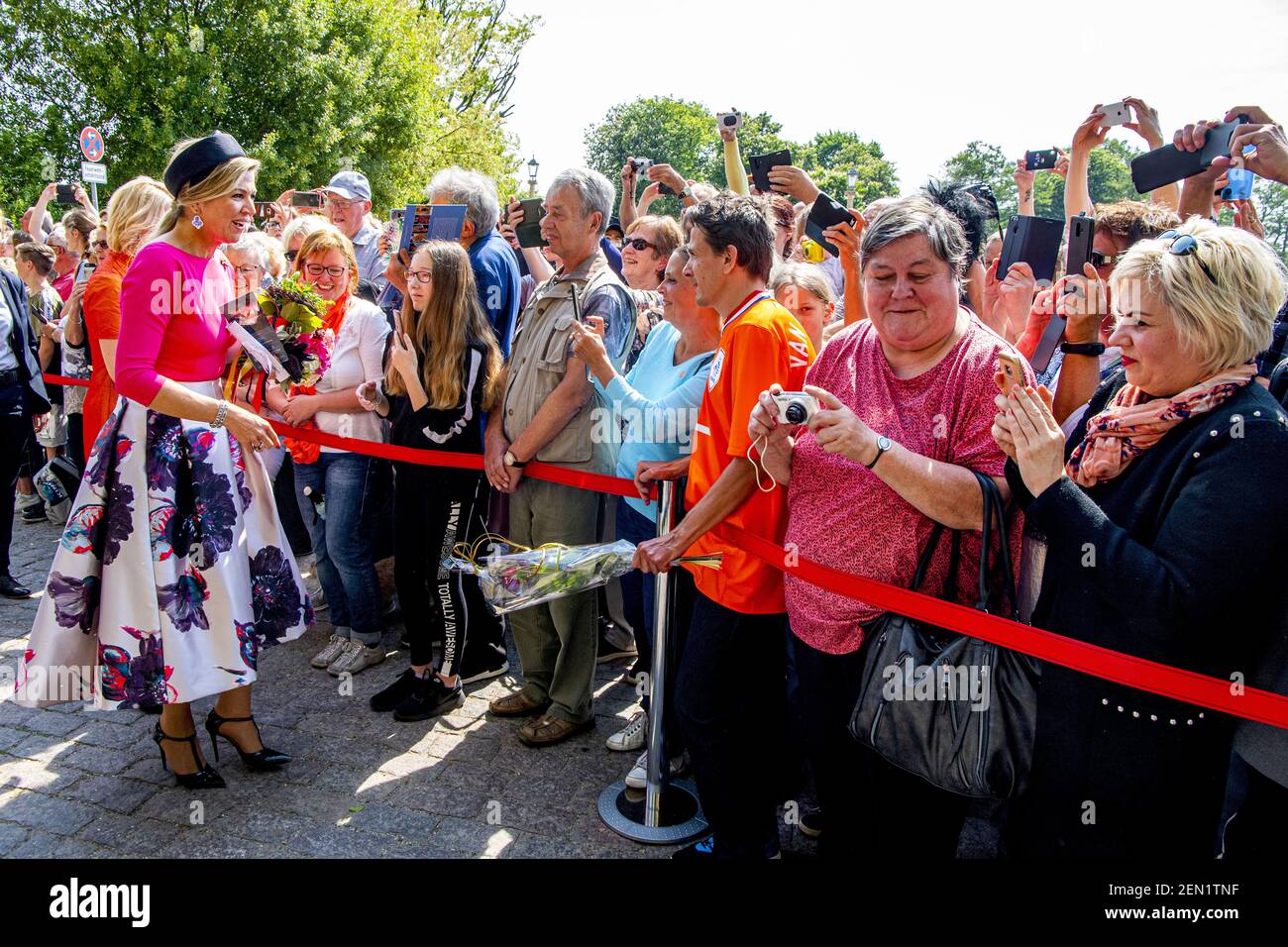 King Willem-Alexander and Queen Maxima of The Netherlands visit Schloss ...