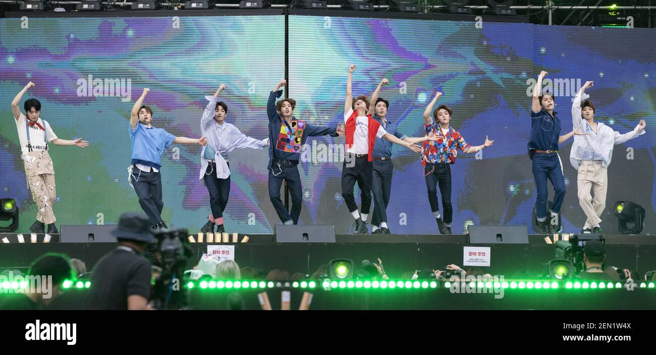 18 May 2019 - Seoul, South Korea : South Korean K-Pop boy group Golden ...
