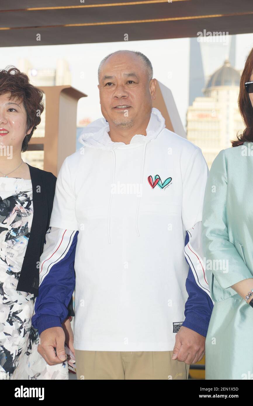 Li ning gymnast hi-res stock photography and images - Alamy