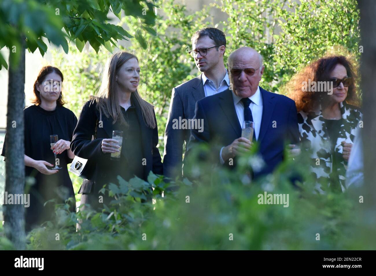 (L-R) Chelsea Clinton (second from left), Mark Mezvinsky and Barry ...