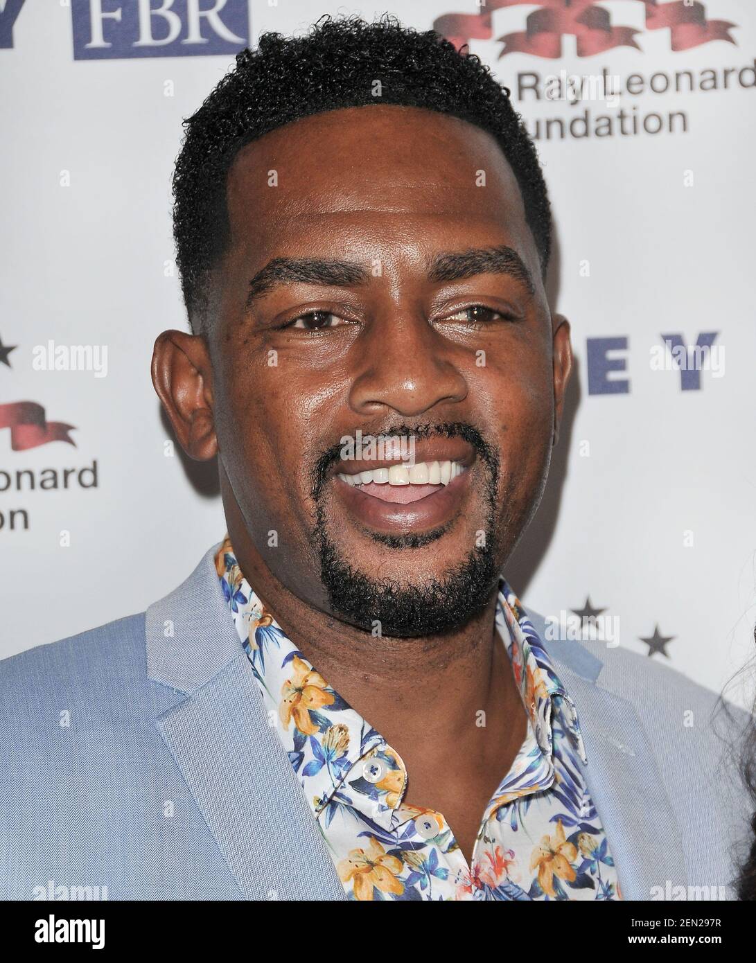 Bill Bellamy arrives at the Sugar Ray Leonard Foundation's 10th Annual ...