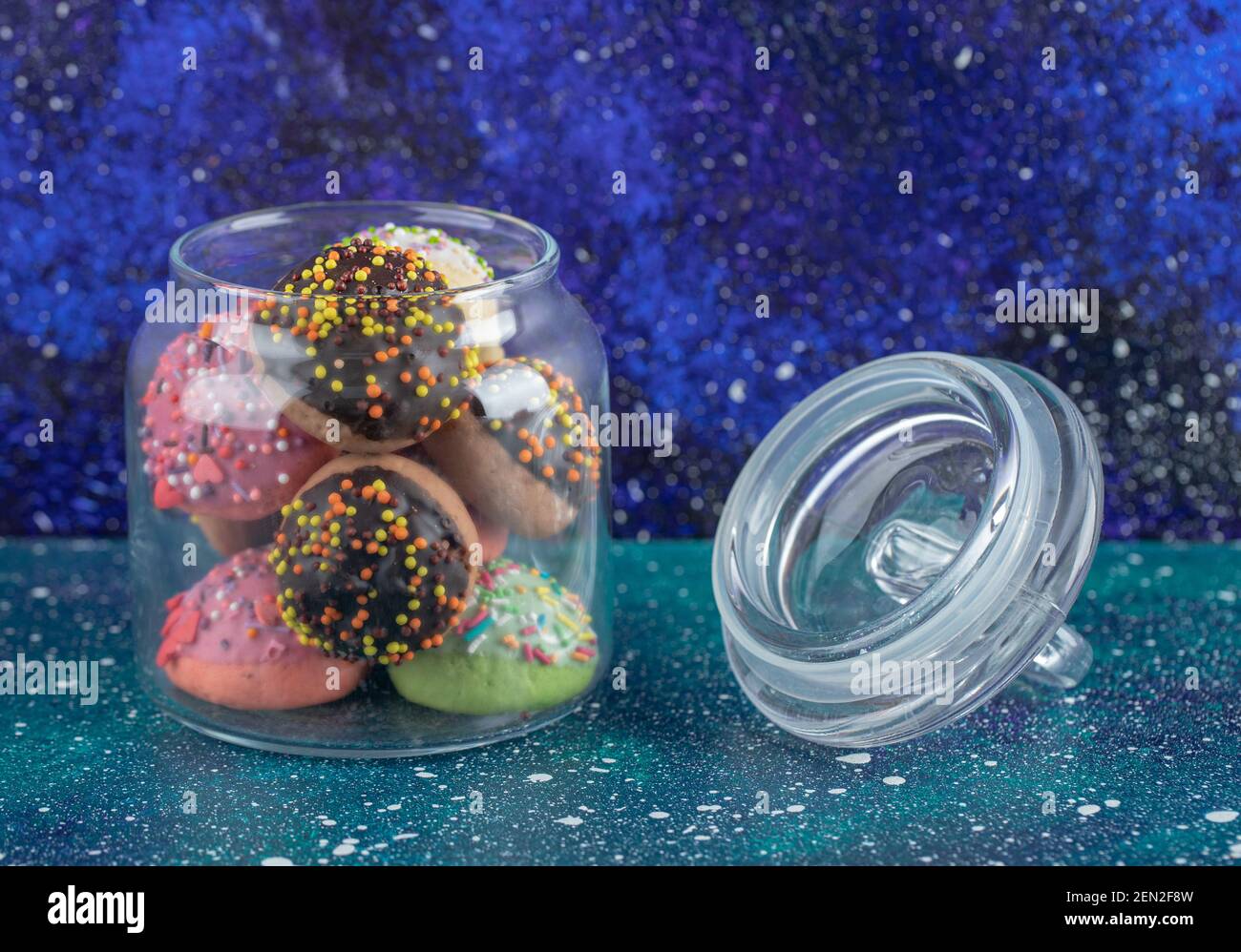 Biscuits in glass jar hi-res stock photography and images - Alamy