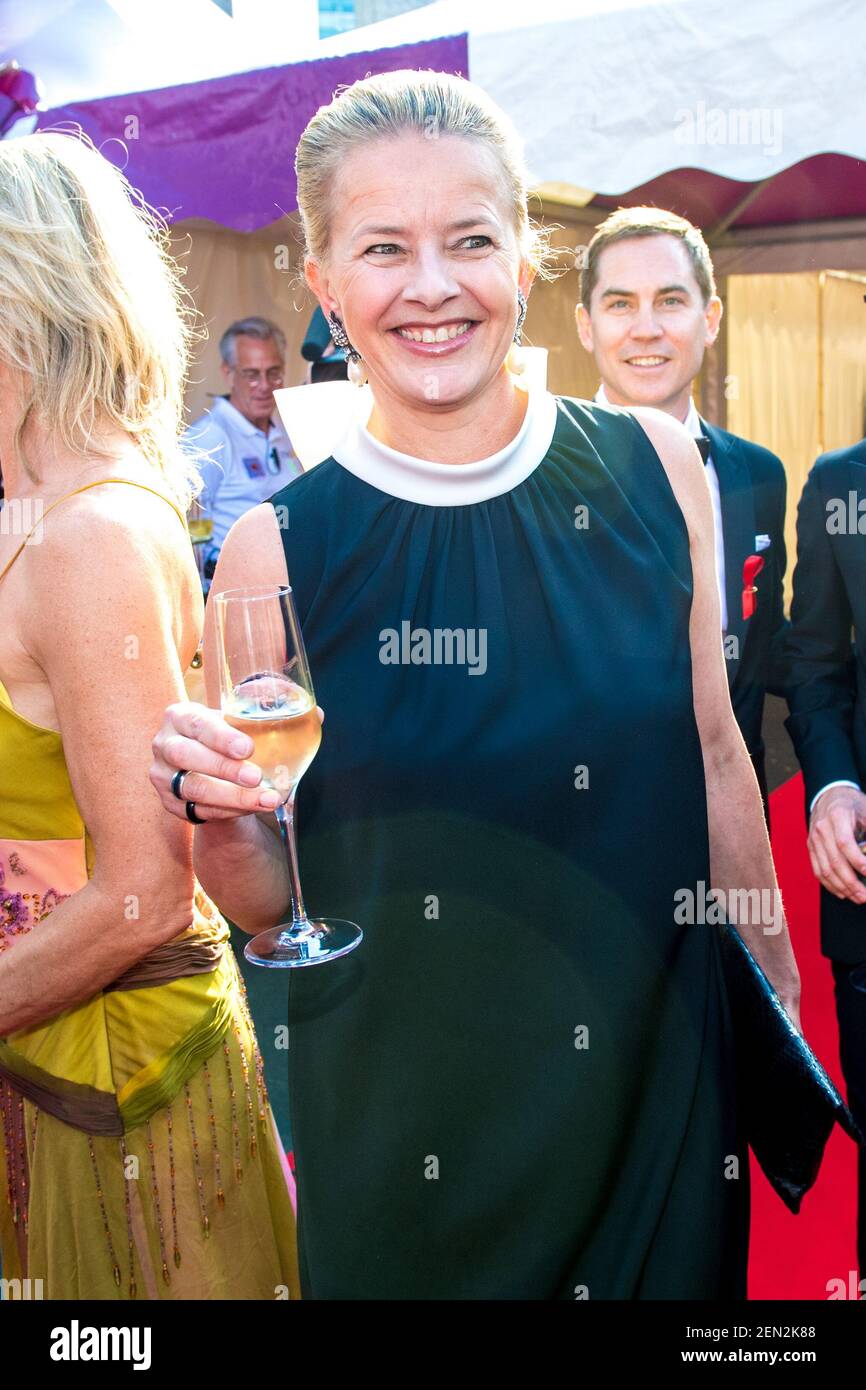 Princess Mabel of the Netherlands attends AmsterdamDiner, where money ...