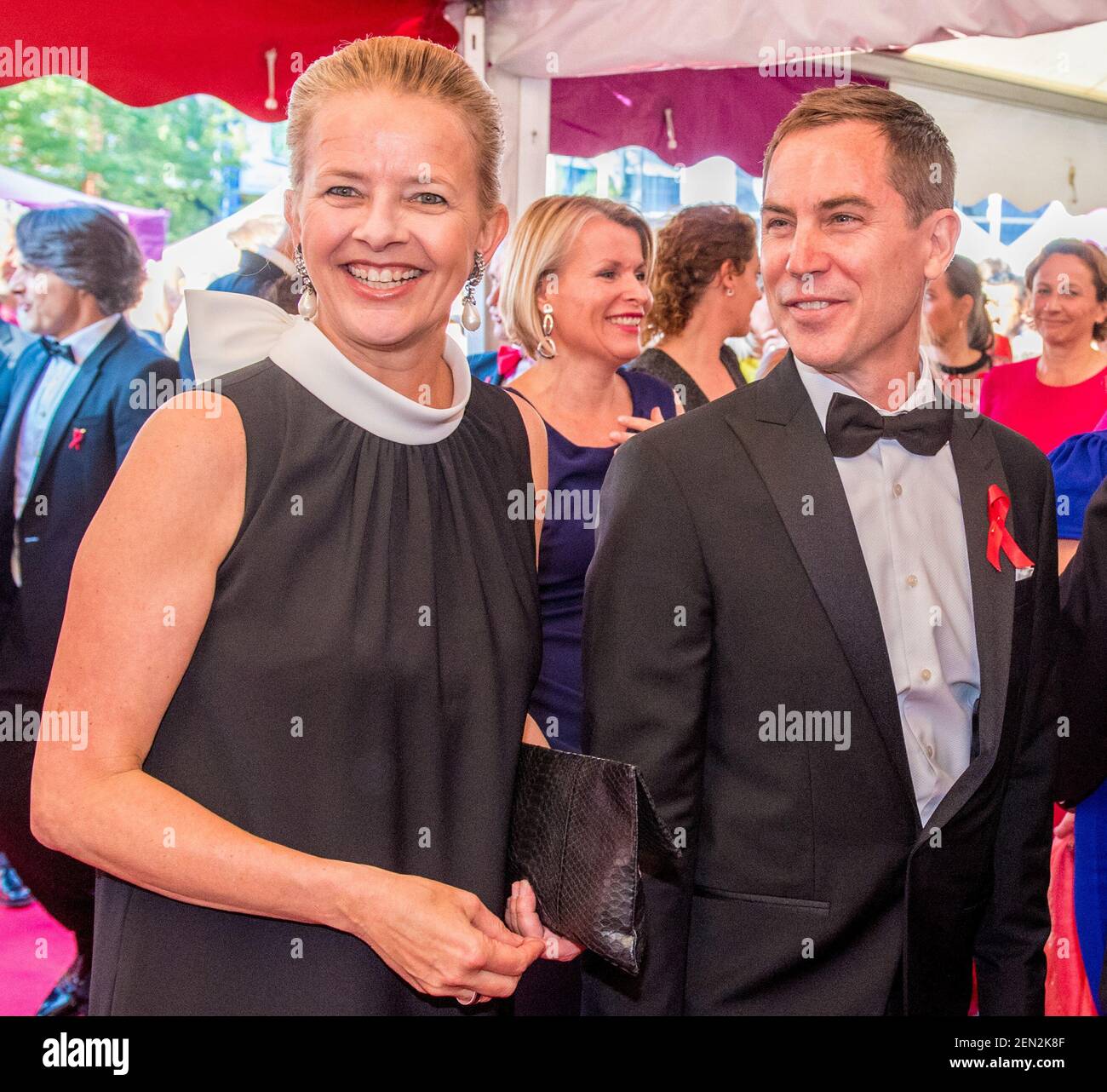 Princess Mabel of the Netherlands attends AmsterdamDiner, where money ...