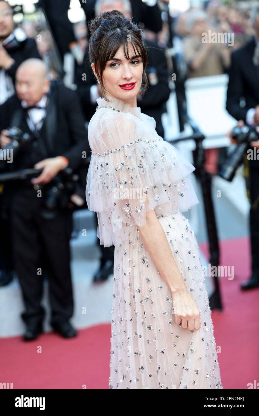 CANNES - MAY 25: Paz Vega arrives to the premiere of " CE?RE?MONIE DE ...