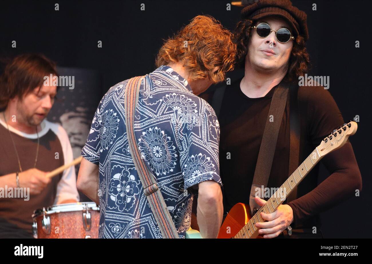 (L to R) Patrick Keeler, Brendan Benson and Jack White of The ...