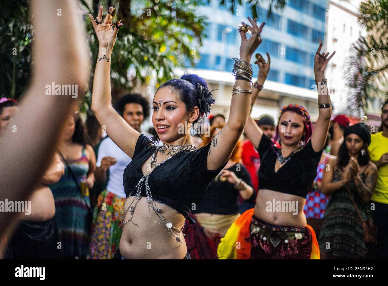 Gypsies dance in the old center of São Paulo on an autumn afternoon, on ...