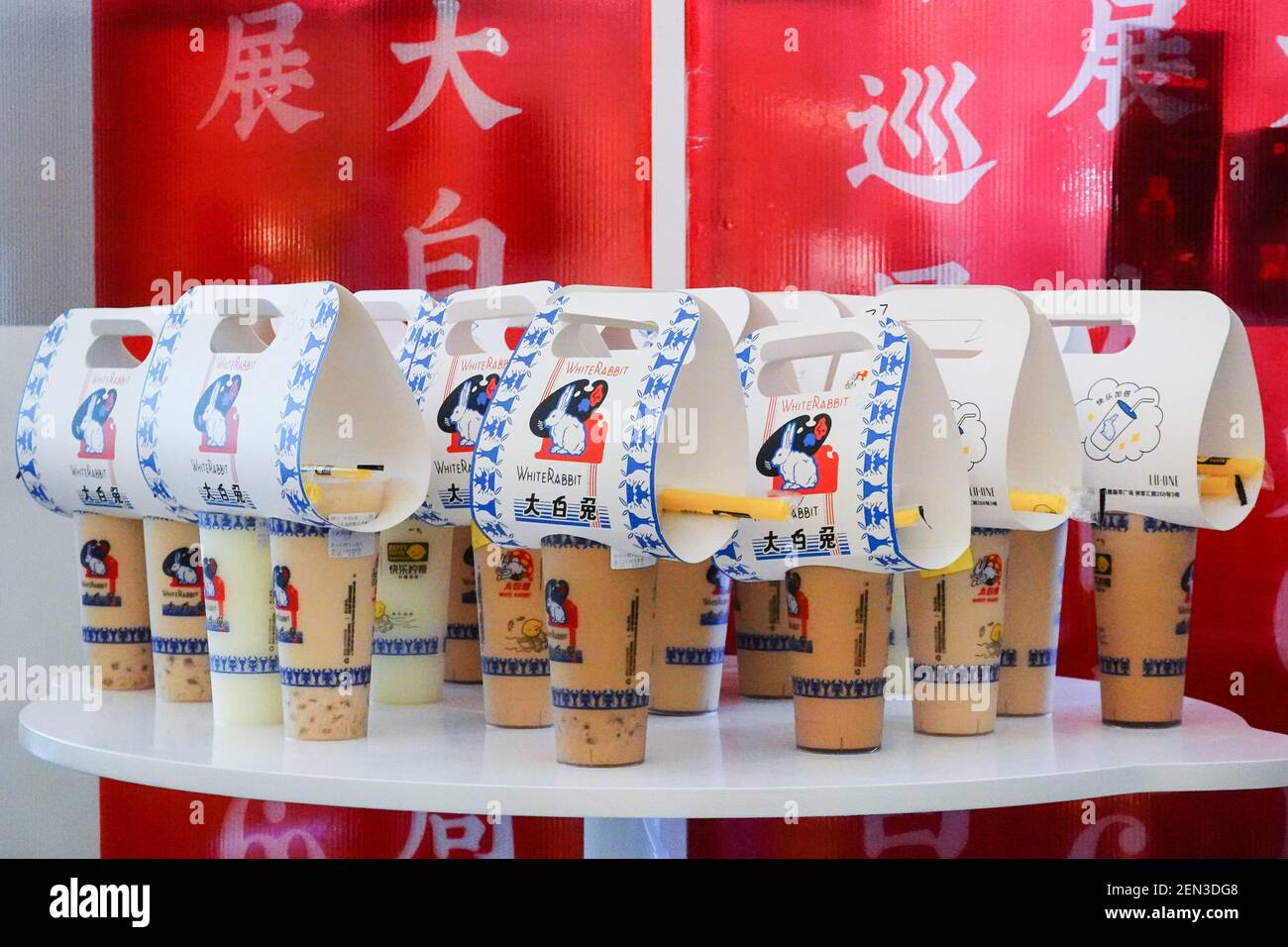 Customers queue up to buy drinks at a pop-up milk tea store of China's ...