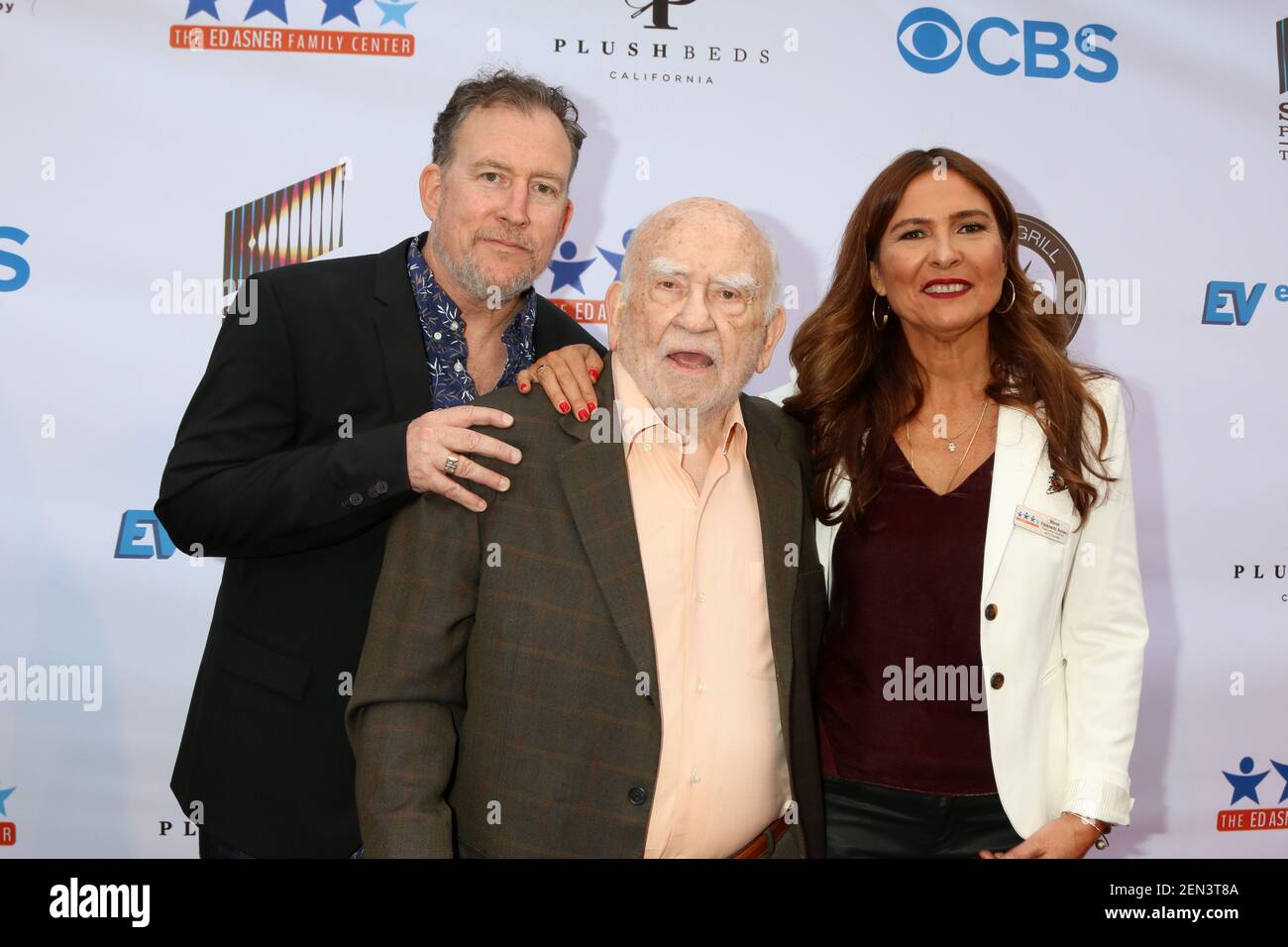 LOS ANGELES - JUN 1: Matthew Asner, Ed Asner, Navah Paskowitz at the ...