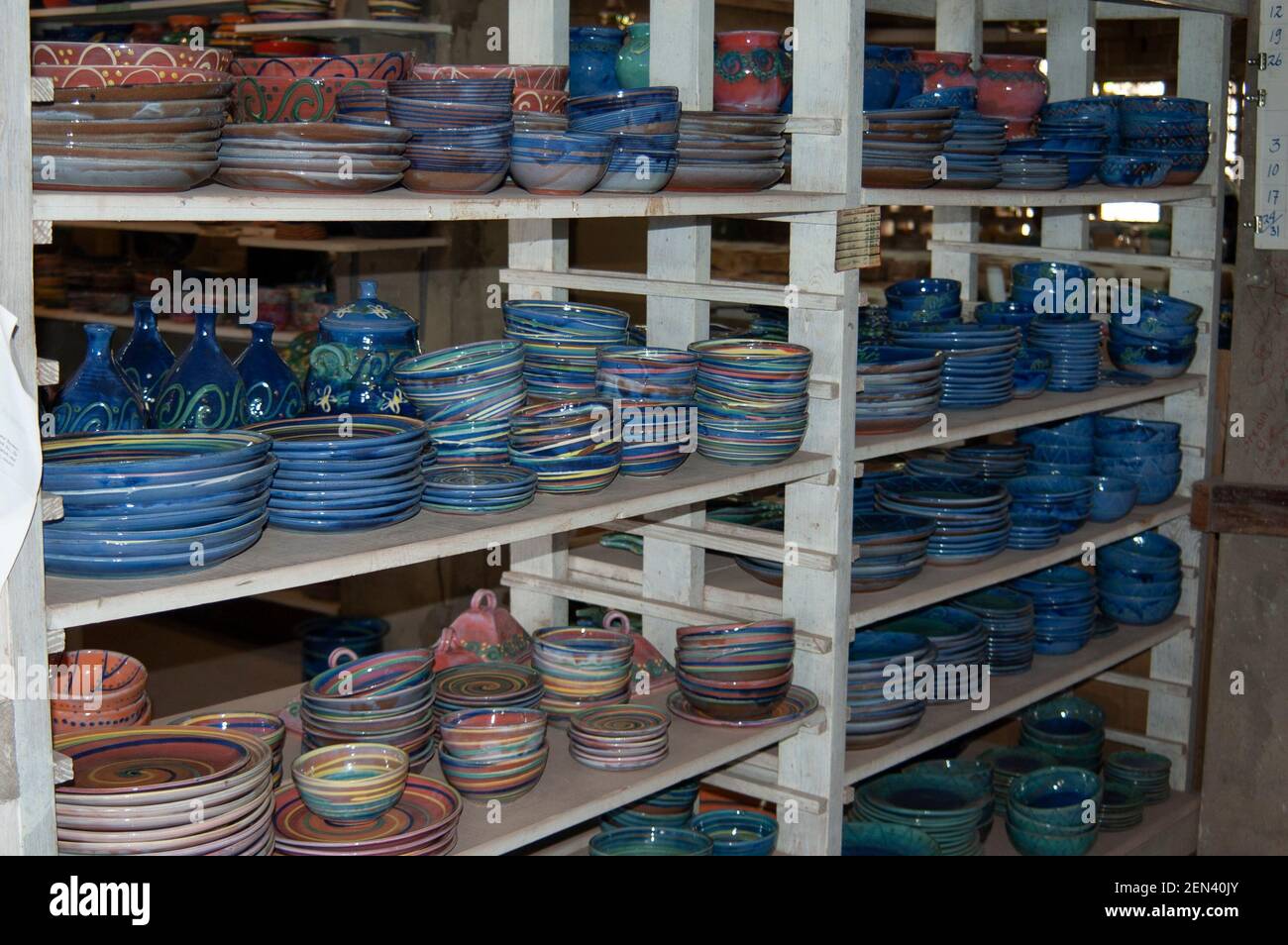 Caribbean artisan craft pottery, bowls, dishes, cups and collectibles ...