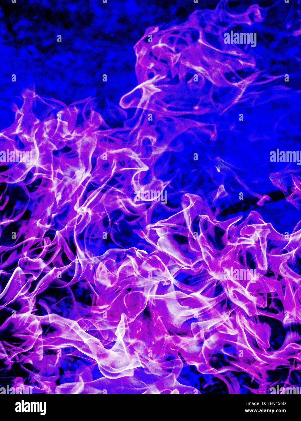 Purple fire hi-res stock photography and images - Alamy