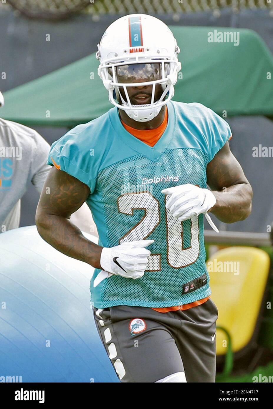 Miami Dolphins safety Reshad Jones (20) works out during minicamp at ...