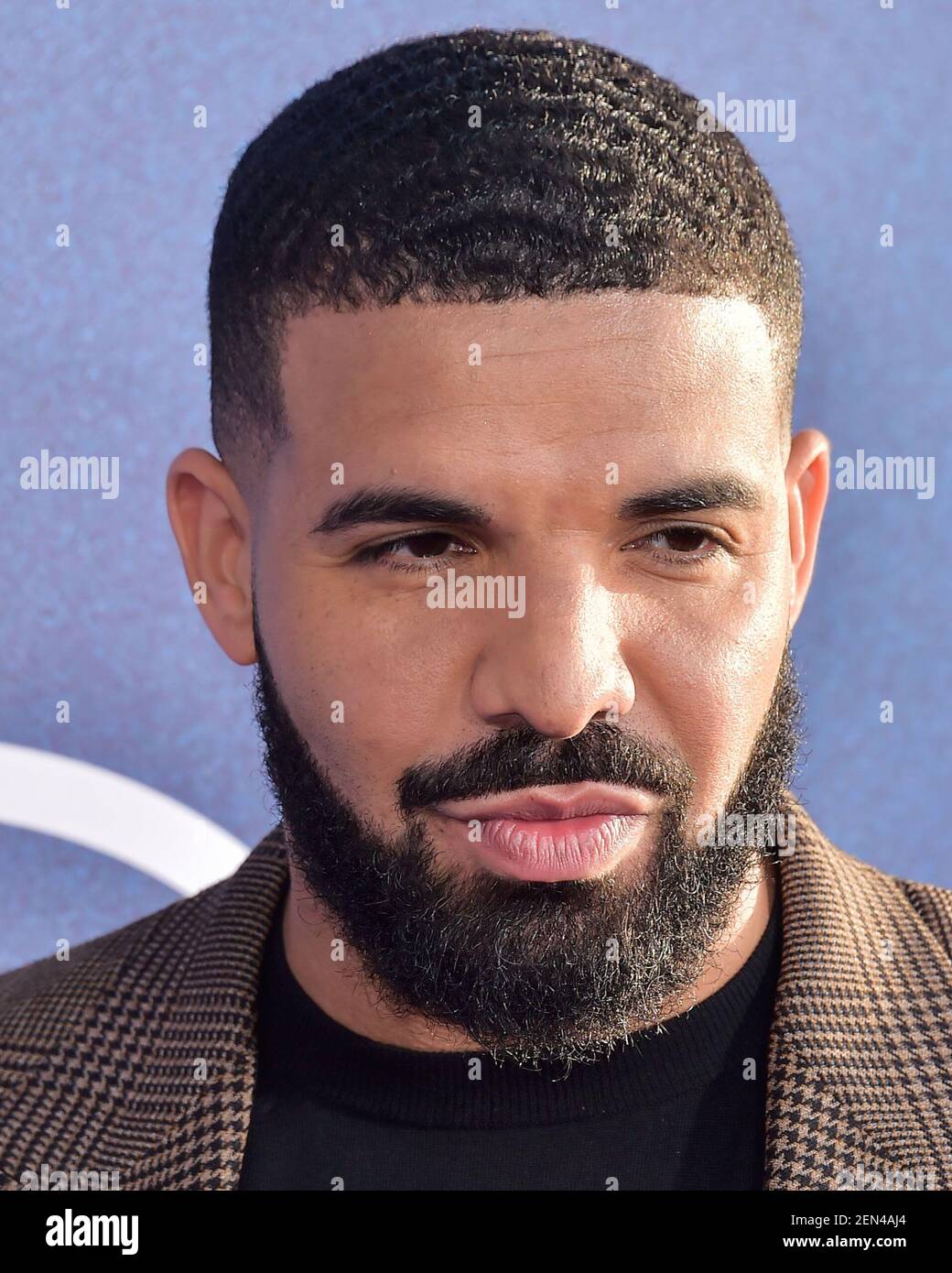 HOLLYWOOD, LOS ANGELES, CALIFORNIA, USA - JUNE 04: Rapper Drake arrives ...