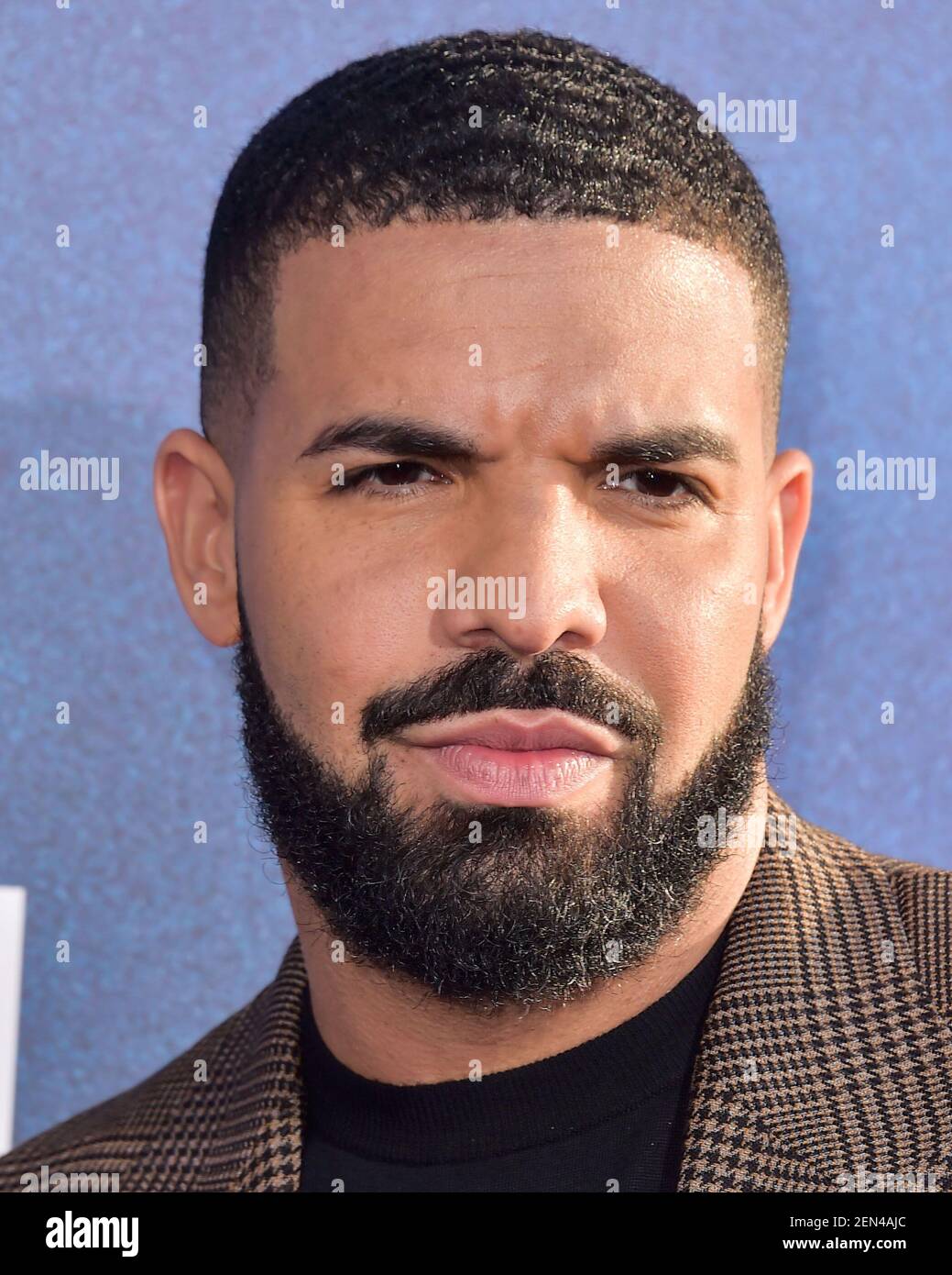 HOLLYWOOD, LOS ANGELES, CALIFORNIA, USA - JUNE 04: Rapper Drake arrives ...