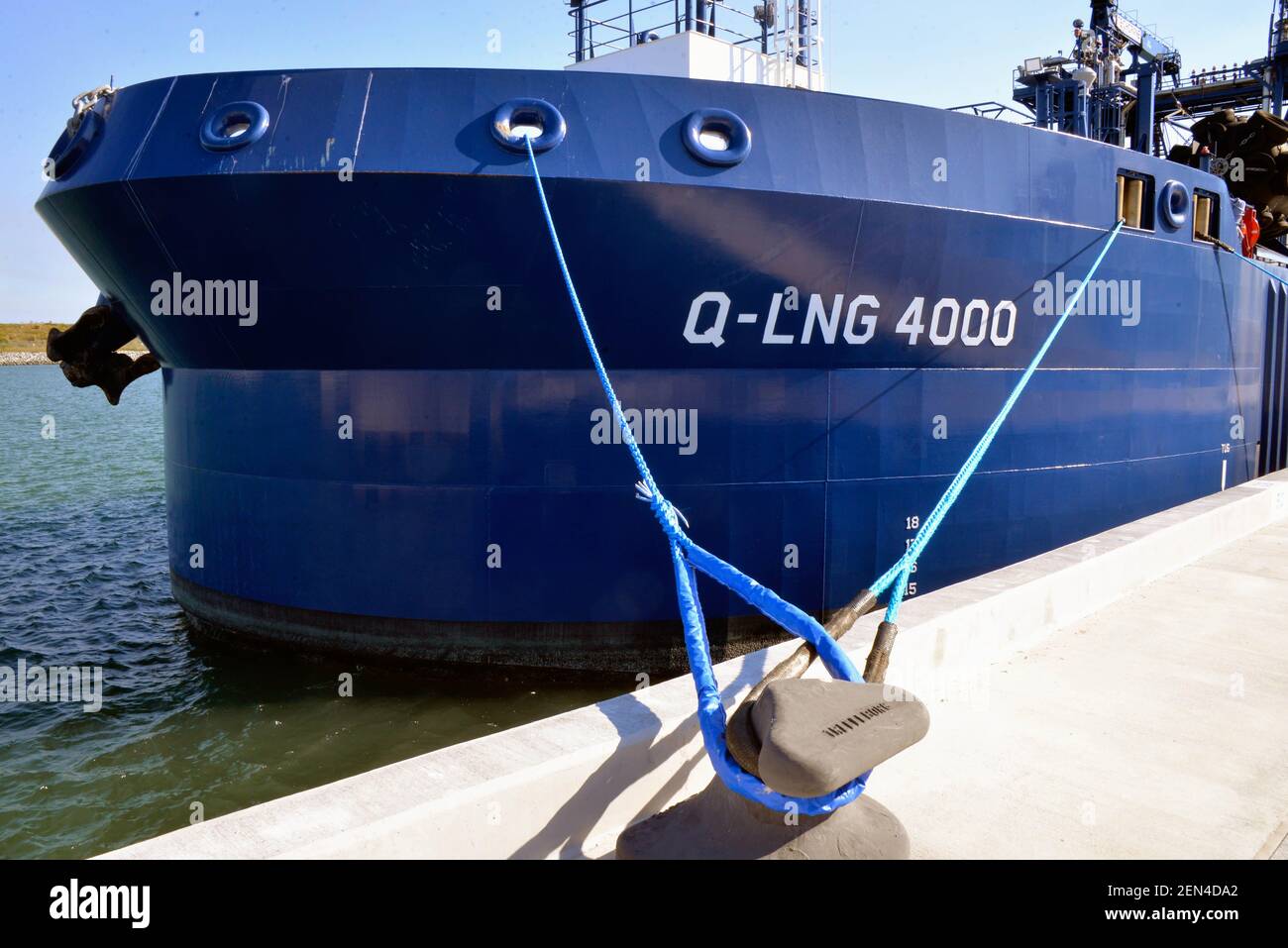 Articulated tug barge hi-res stock photography and images - Alamy