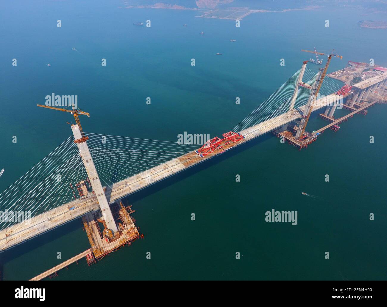 The Pingtan Haixia Rail-Road Bridge, China's first cross-sea rail-road ...