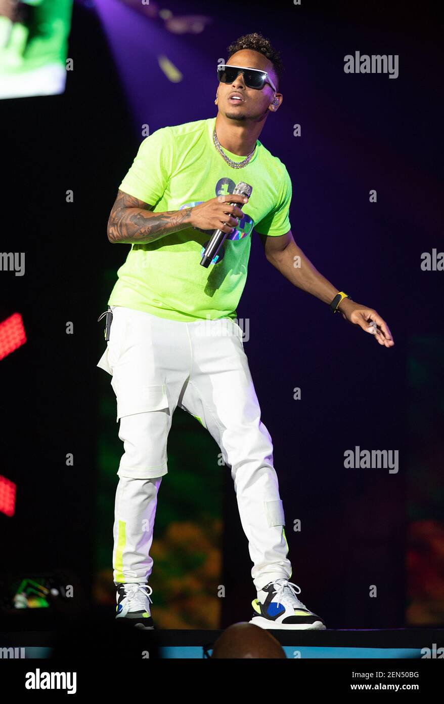 MIAMI, FL - JUNE 8: Ozuna performs during Uforia Mix Live Concert at ...