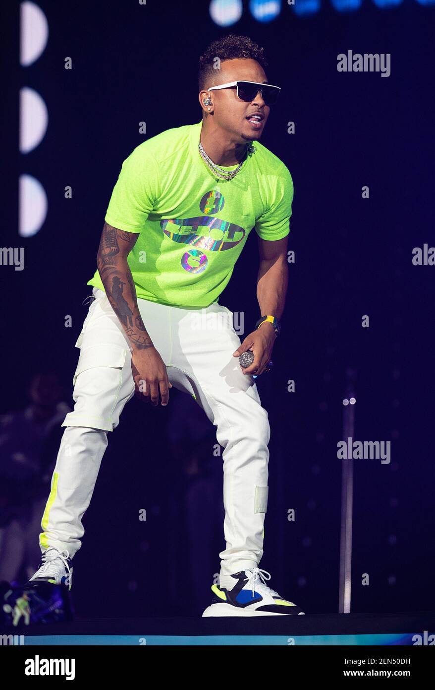 MIAMI, FL - JUNE 8: Ozuna performs during Uforia Mix Live Concert at ...