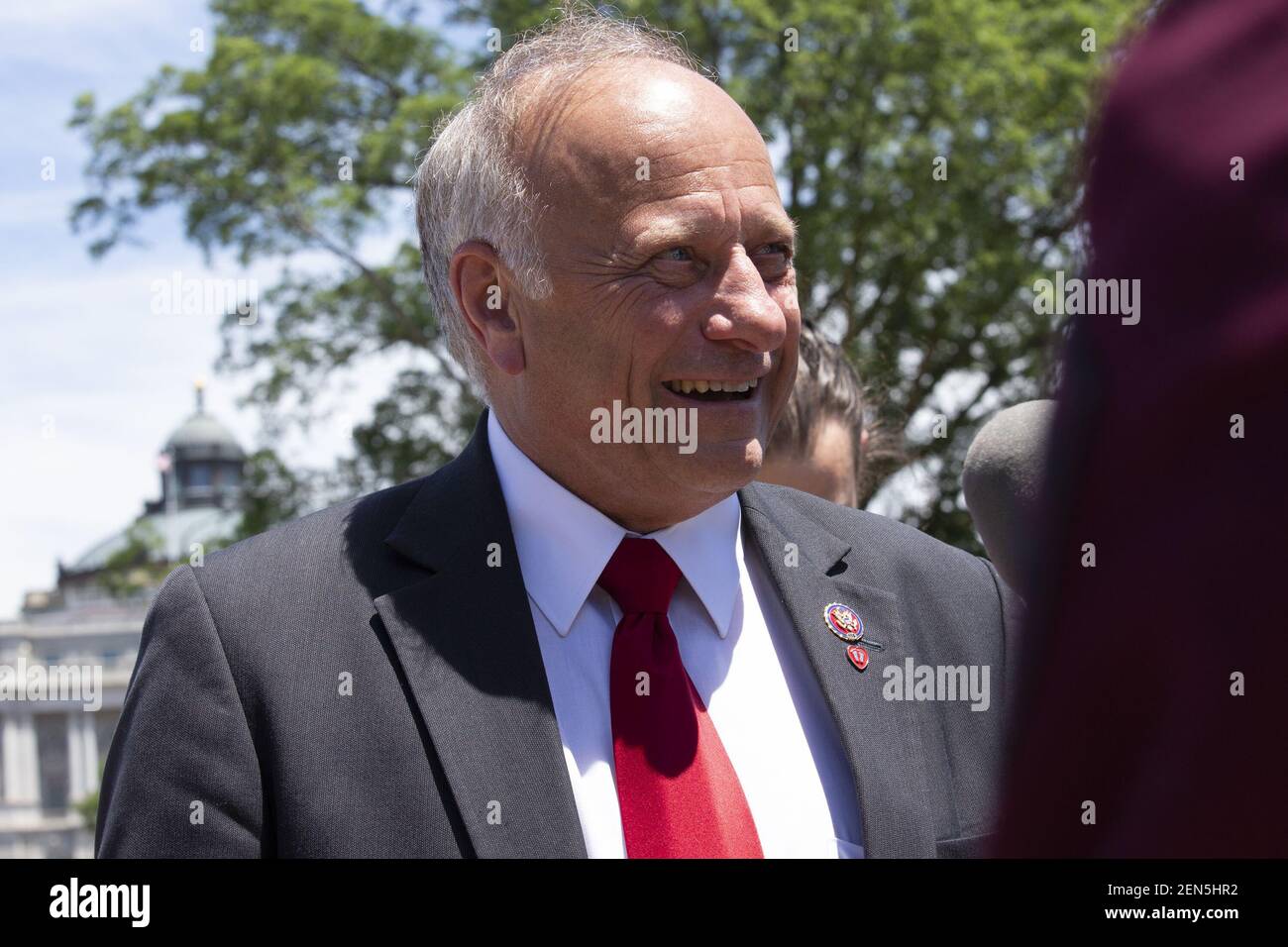 United States Representative Steve King (Republican of Iowa) speaks to ...
