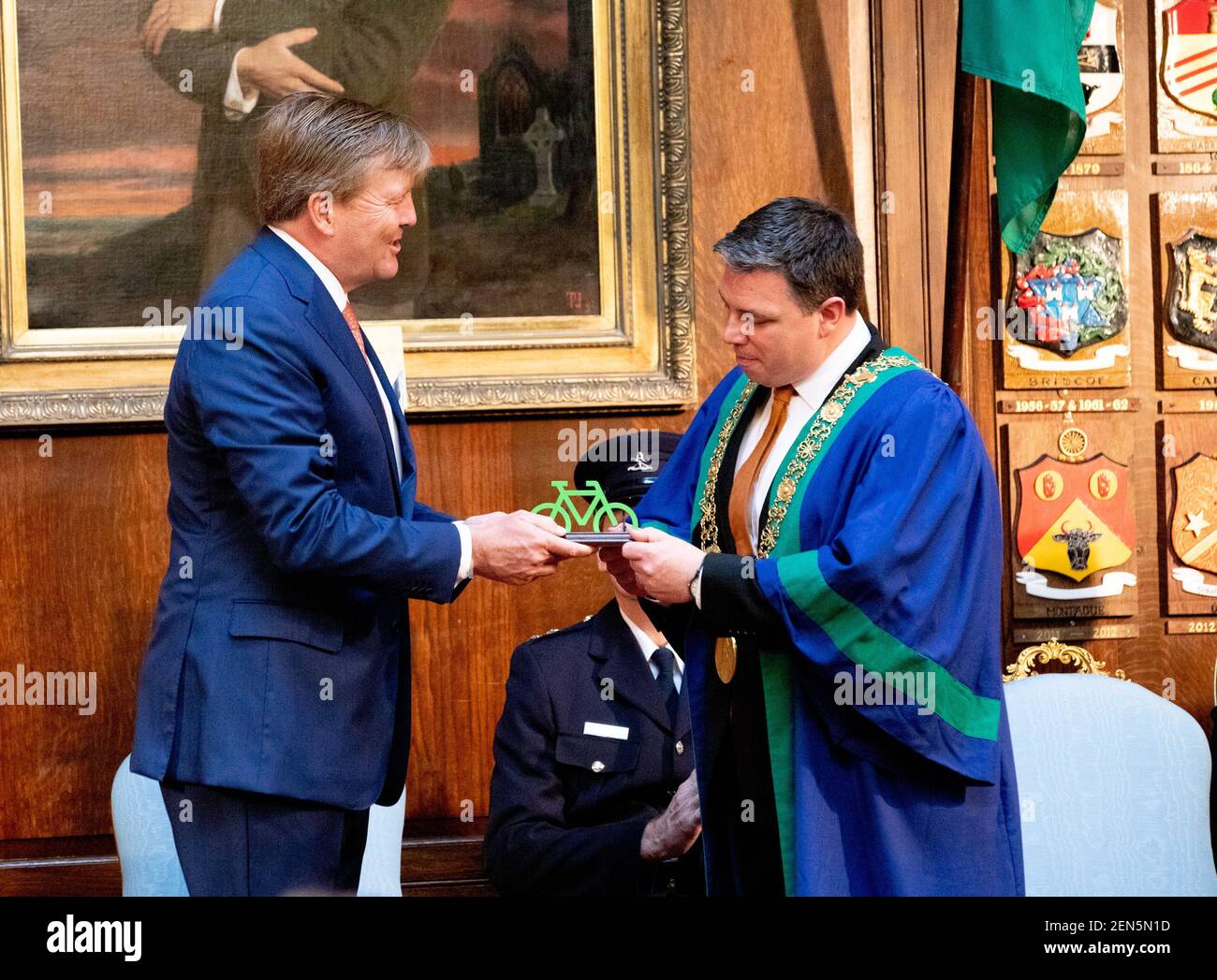 King Willem-Alexander of the Netherlands and Paul McAuliffe, Lord Mayor ...
