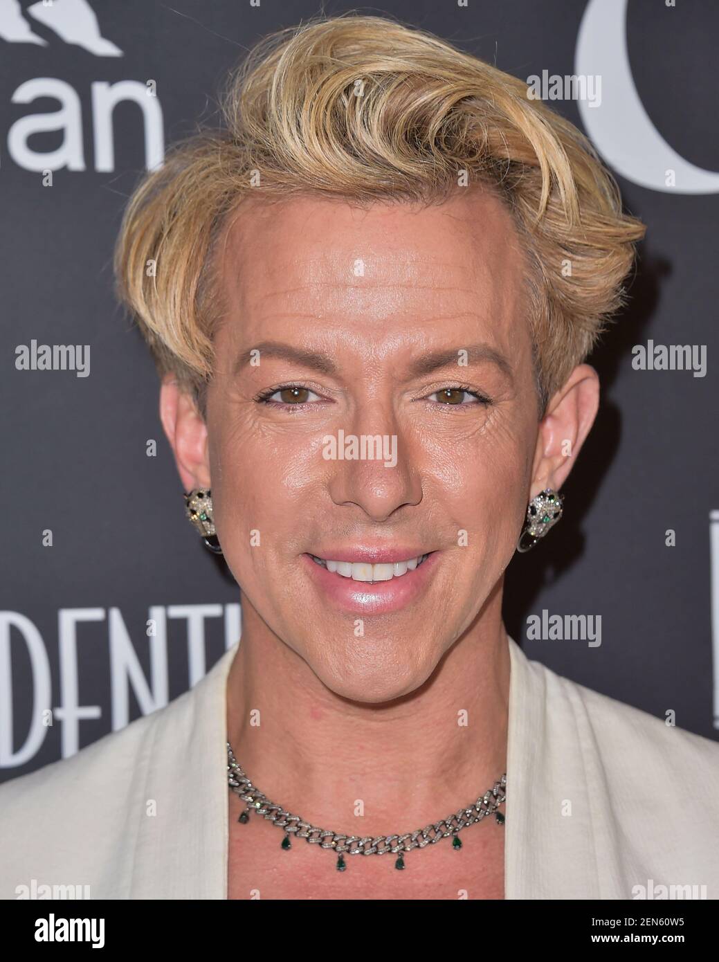 HOLLYWOOD, LOS ANGELES, CALIFORNIA, USA - JUNE 14: Derek Warburton ...