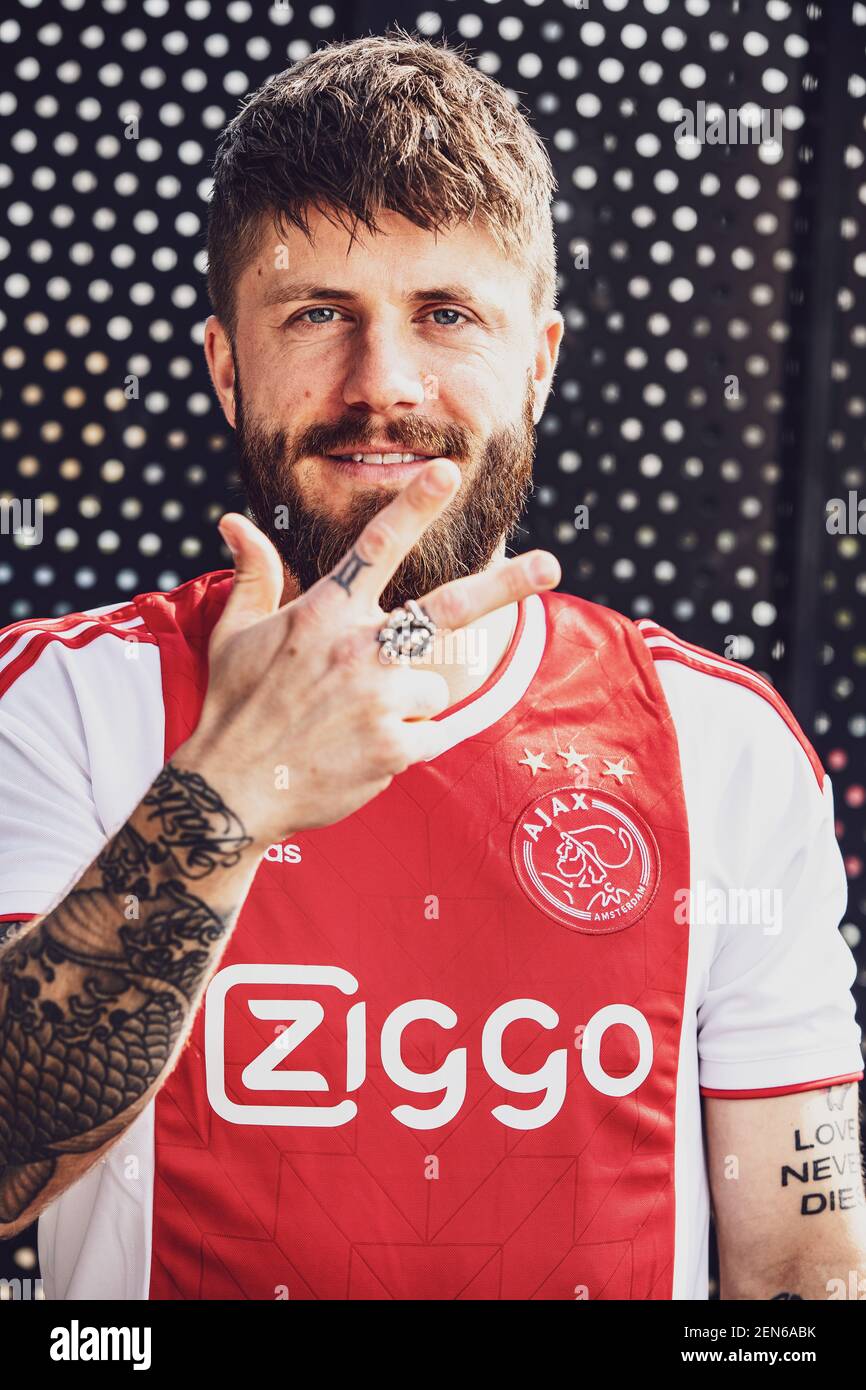AMSTERDAM, 18-05-2019 Ajax-payer Lasse Schone during a photoshoot at ...