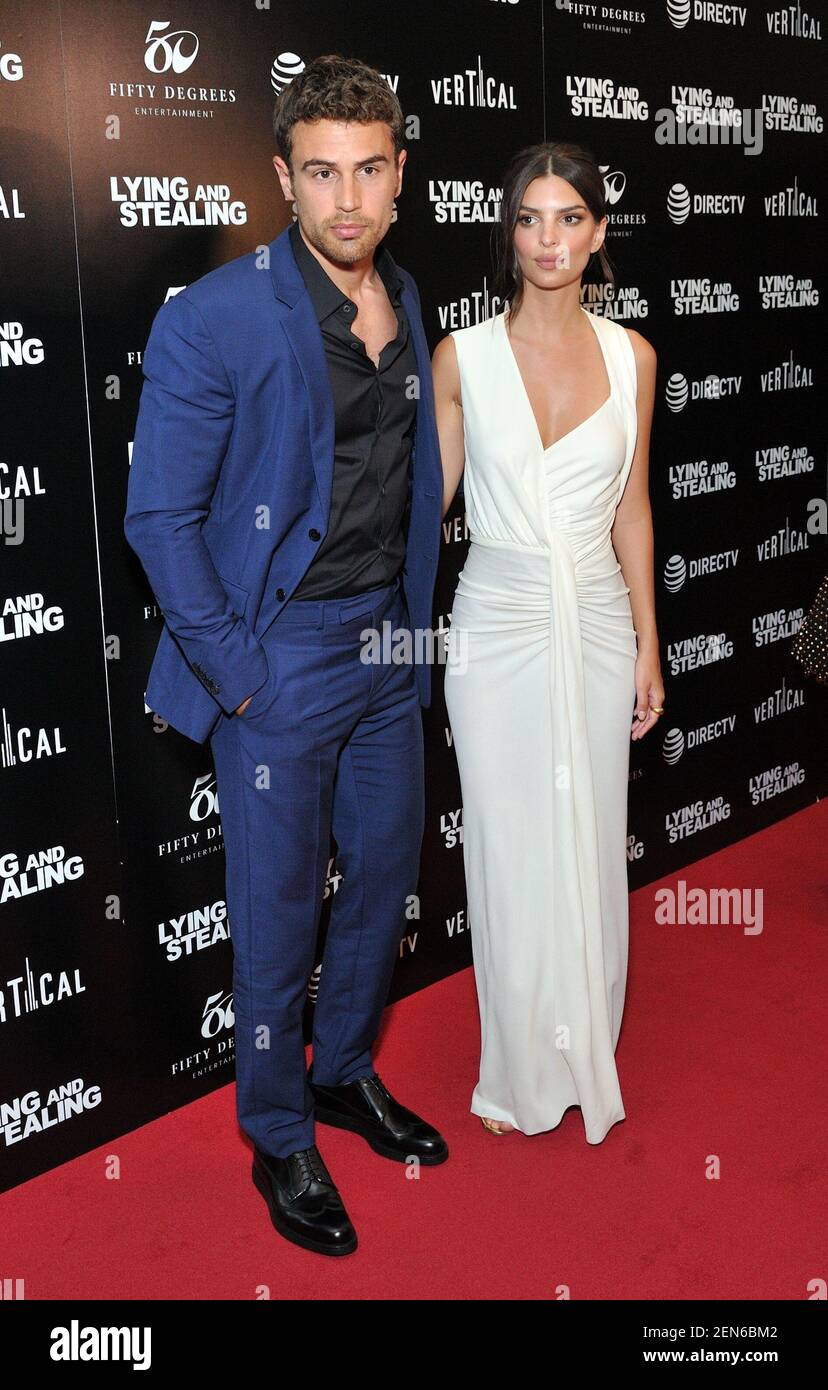 L-R: Actors Theo James and Emily Ratajkowski attend the NY special ...