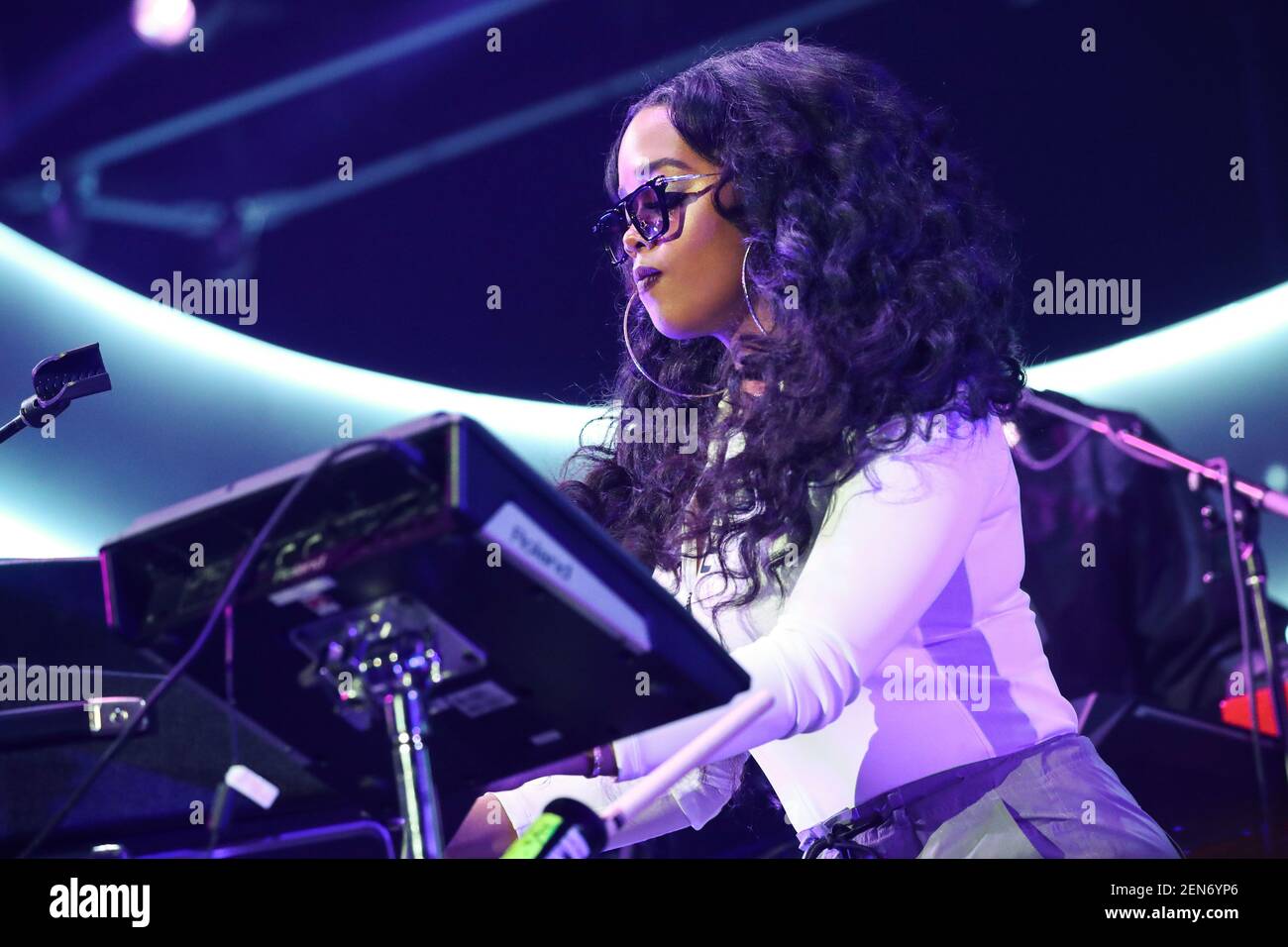 LOS ANGELES, CALIFORNIA, USA - JUNE 20: Singer H.E.R. (Gabi Wilson ...