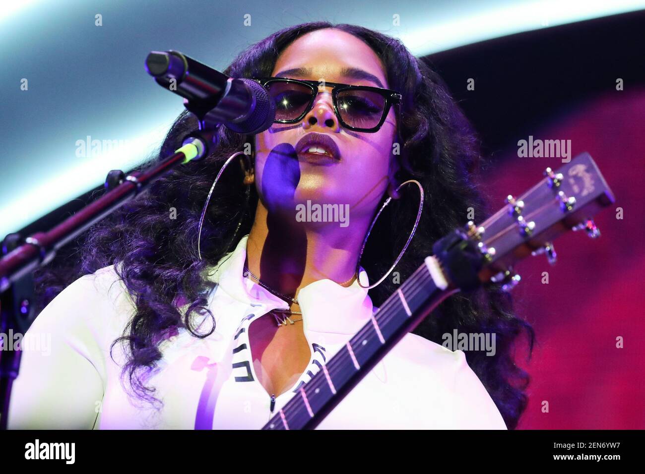 LOS ANGELES, CALIFORNIA, USA - JUNE 20: Singer H.E.R. (Gabi Wilson ...