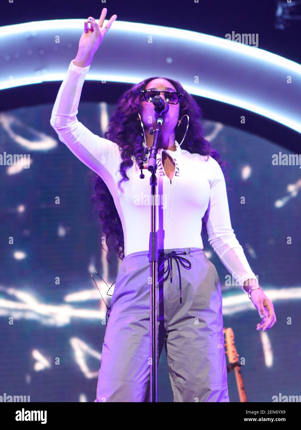 LOS ANGELES, CALIFORNIA, USA - JUNE 20: Singer H.E.R. (Gabi Wilson ...