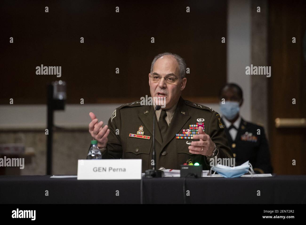 Federal vaccine response hi-res stock photography and images - Alamy