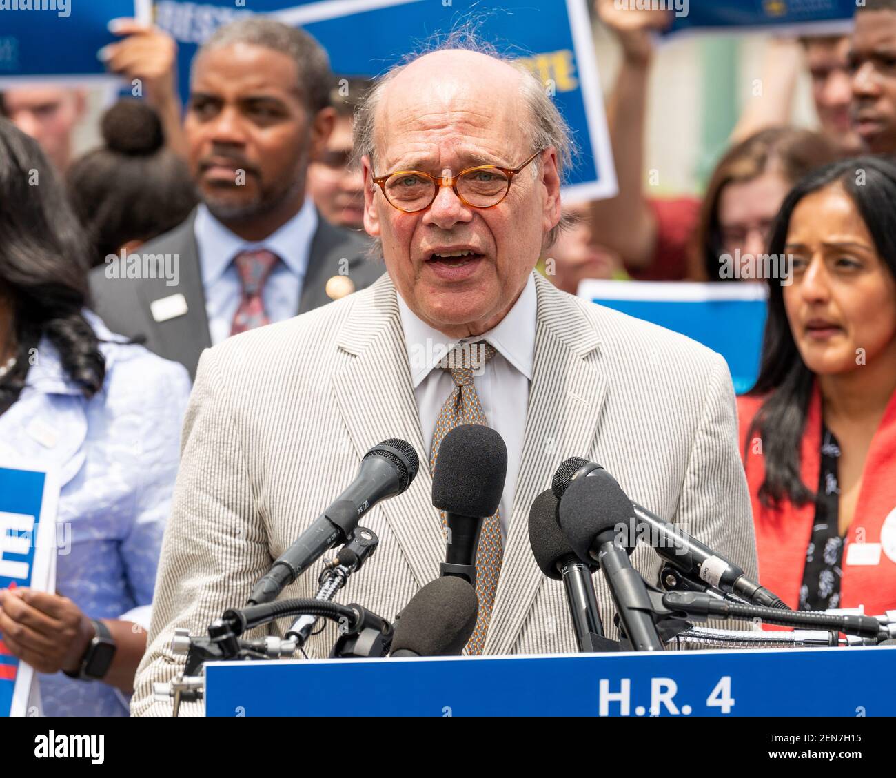 U.S. Representative Steve Cohen (D-TN) speaking at a rally at the U.S ...