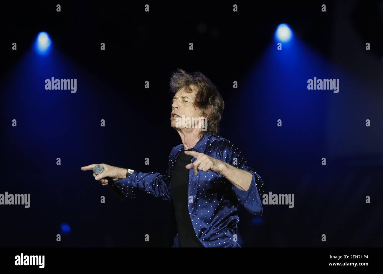 Mick jagger rolling stones young hi-res stock photography and images ...