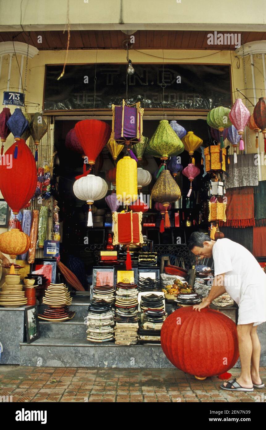 Lantern-makers storefront in Hanoi, Vietnam Stock Photo - Alamy