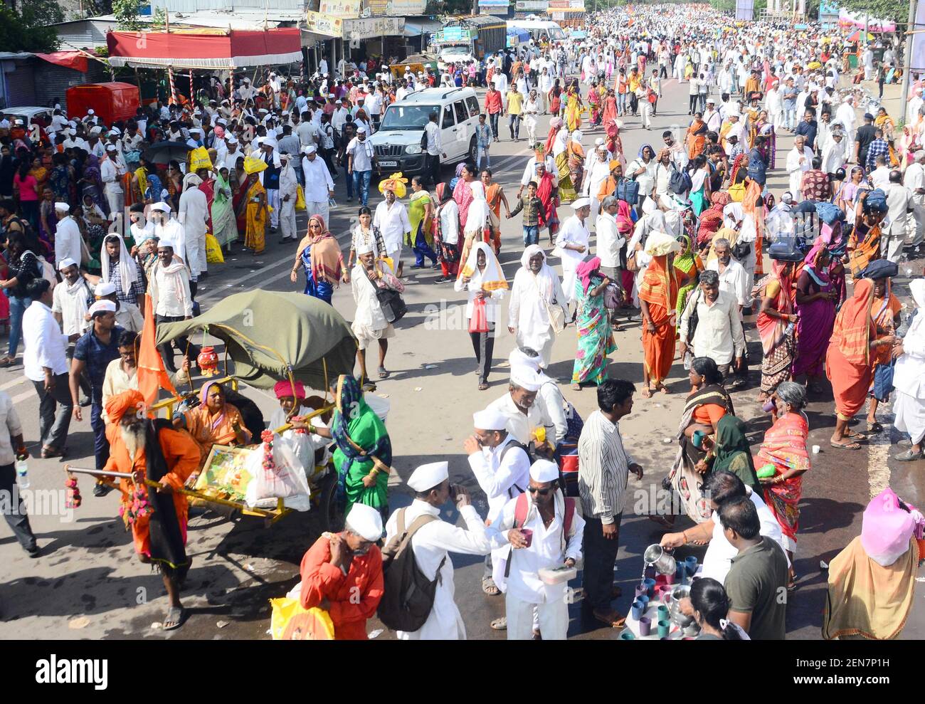 Dnyaneshwar palkhi hi-res stock photography and images - Alamy
