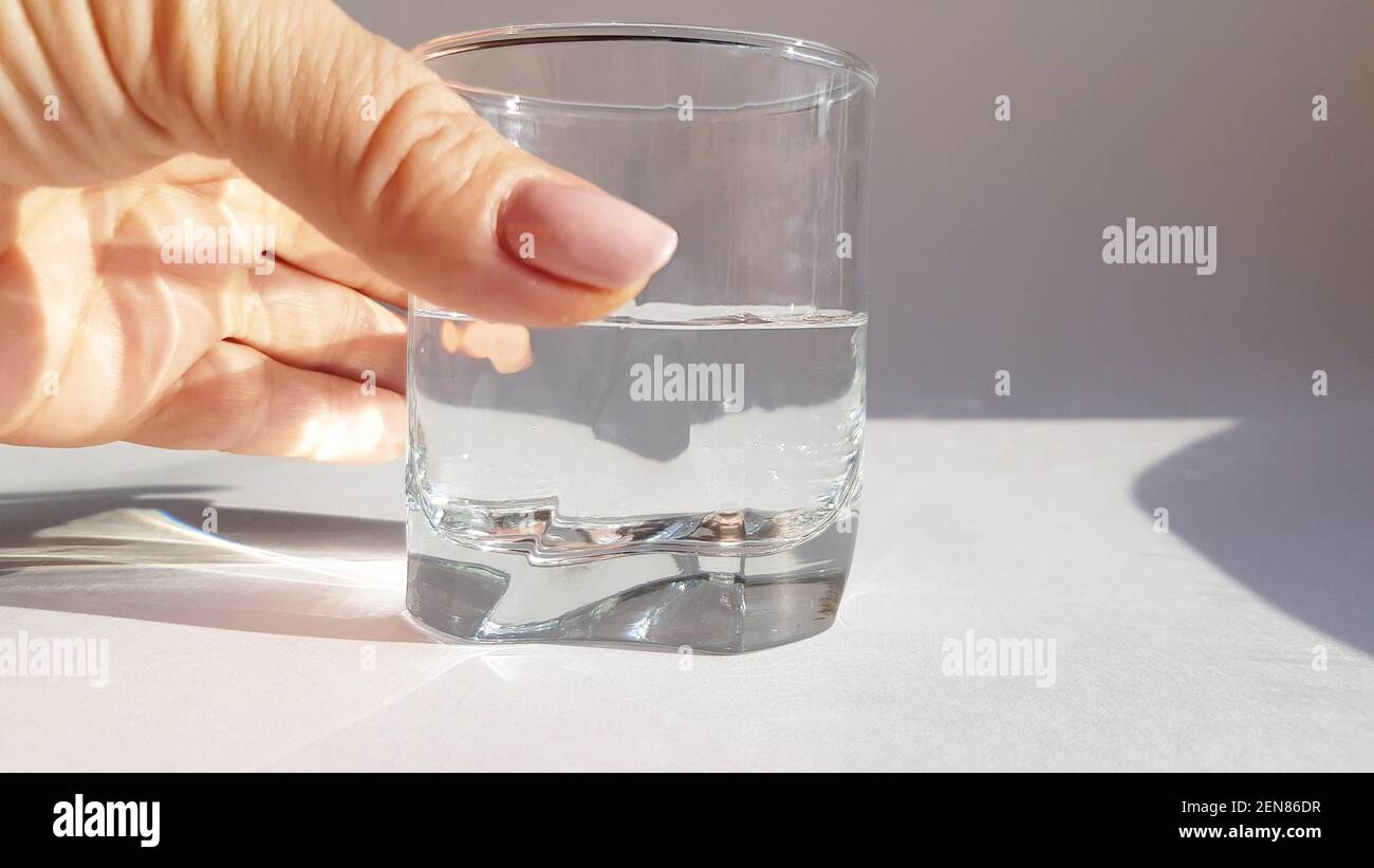 Slow motion water splash hand hi-res stock photography and images - Alamy