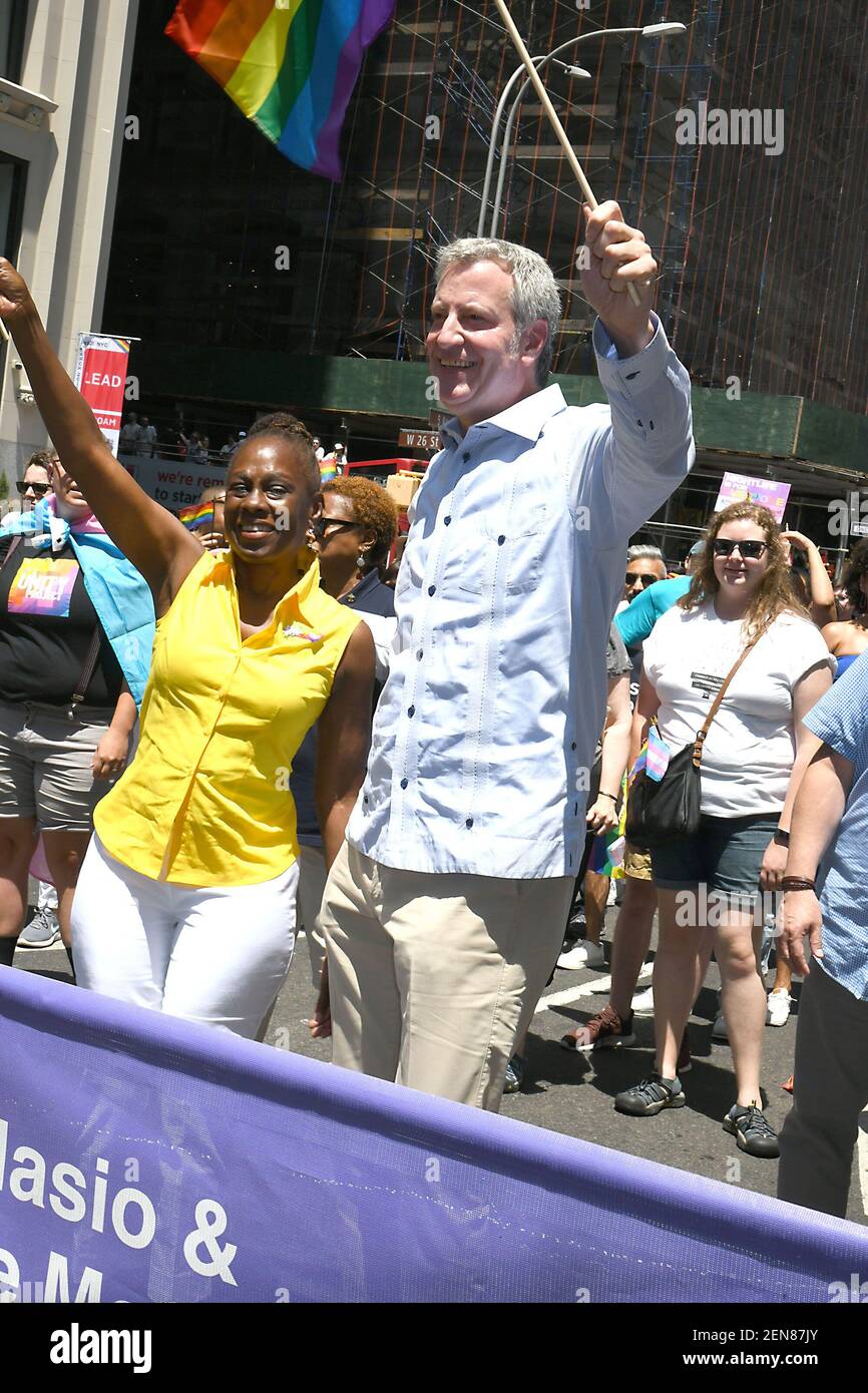 Chirlane McCray and husband Mayor Bill de Blasio march in the World ...