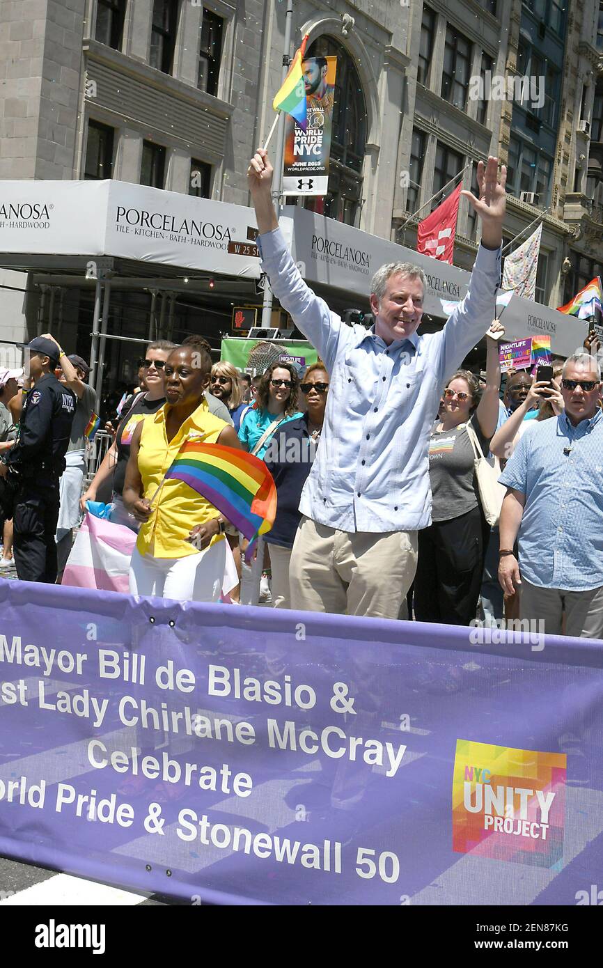 Chirlane McCray and husband Mayor Bill de Blasio march in the World ...