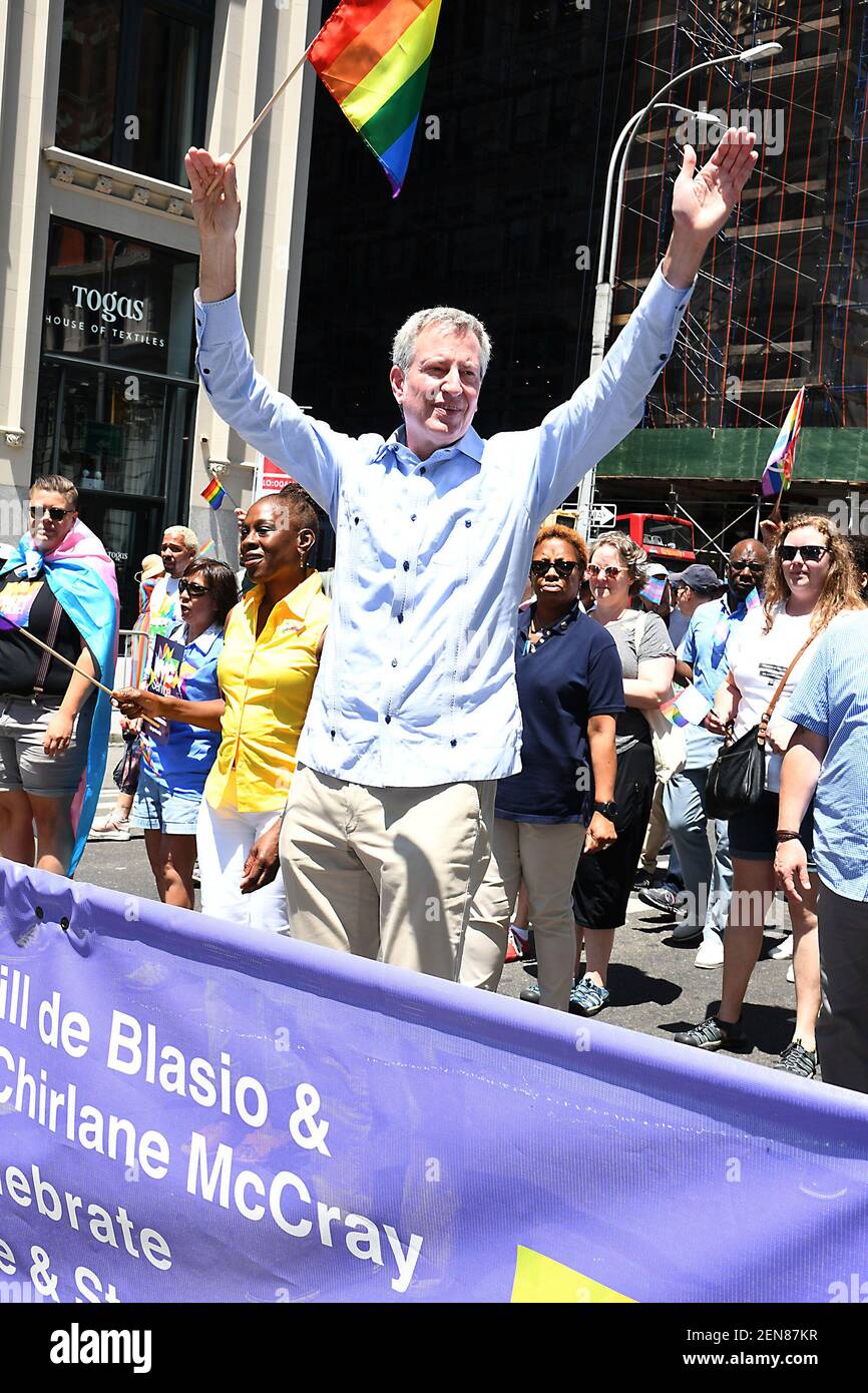 Chirlane McCray and husband Mayor Bill de Blasio march in the World ...