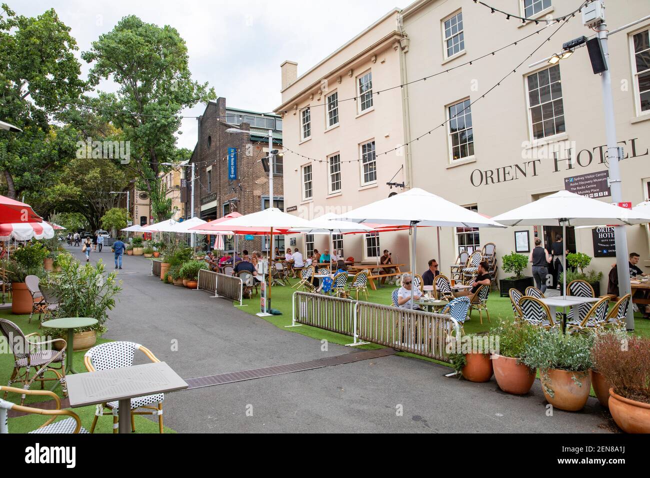 Sydney,Orient hotel and bar in the Rocks area with diners eating ...