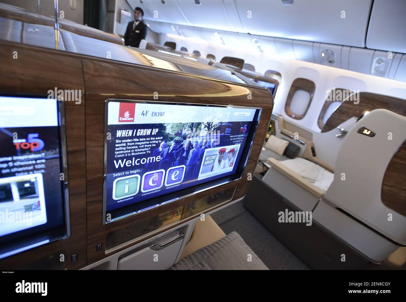 Boeing 777 interior hi-res stock photography and images - Alamy