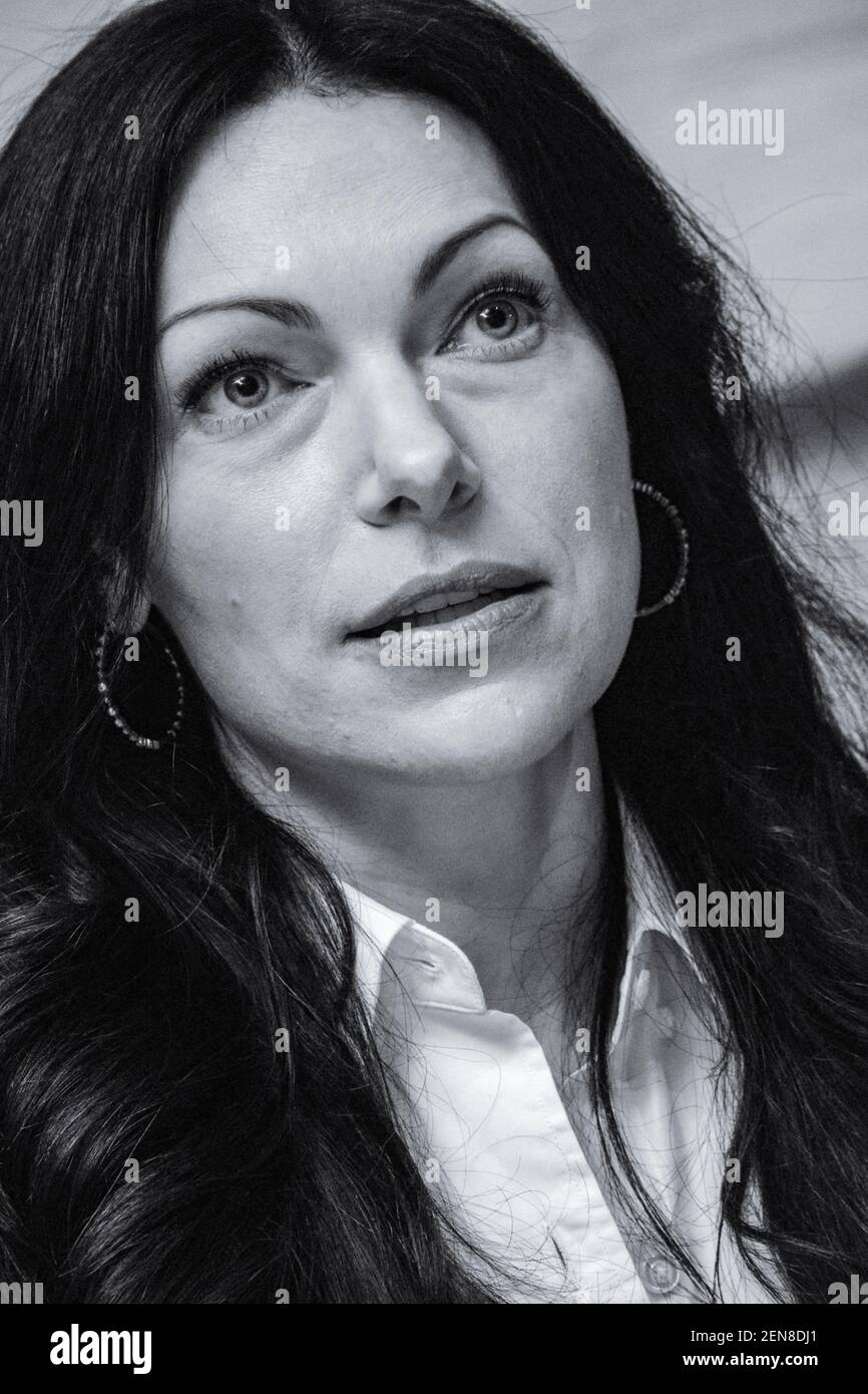 Laura Prepon at the Hollywood Foreign Press Association press ...