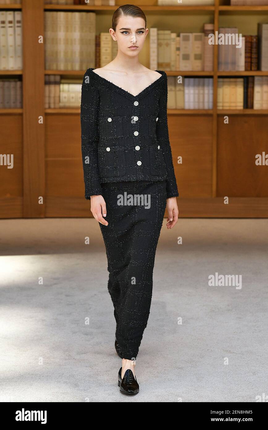 Merel Zoet walks on the runway during the Chanel Paris Haute Couture ...