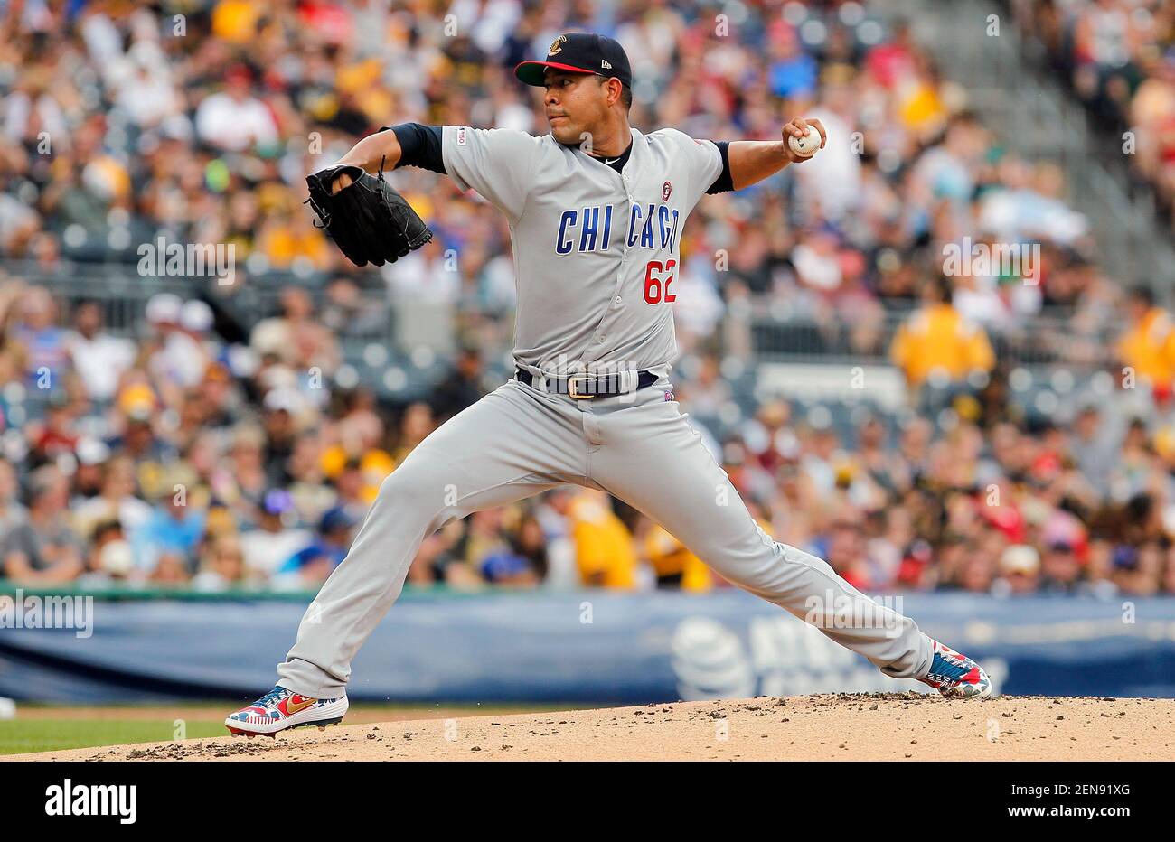 July 4, 2019: Chicago Cubs starting pitcher Jose Quintana (62) throws a ...