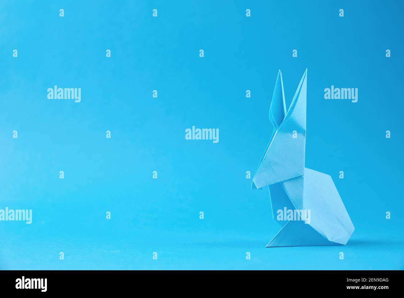 Rabbit origami hi-res stock photography and images - Alamy