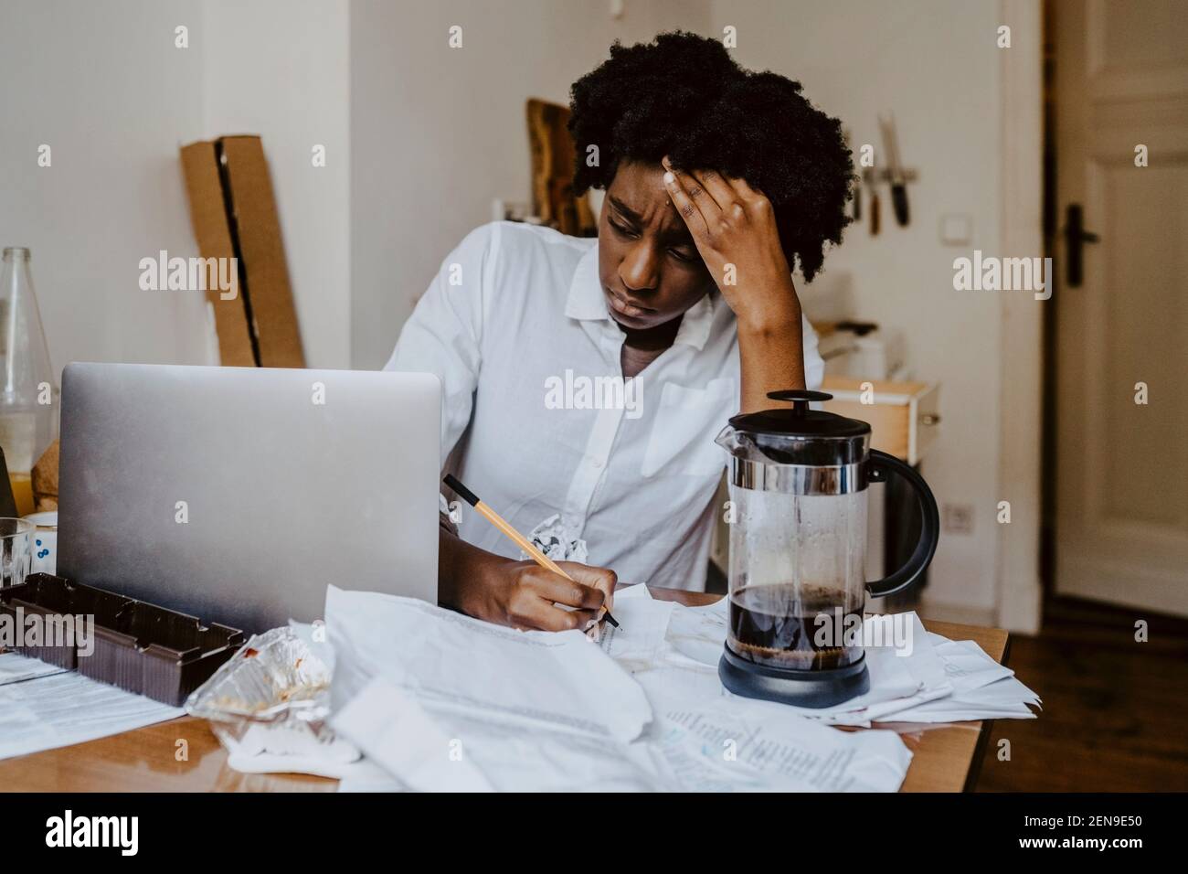 African home maker hi-res stock photography and images - Alamy